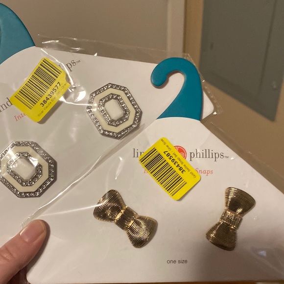 lindsay phillips | Shoes | Lindsay Phillips Shoe Snaps In Design ...